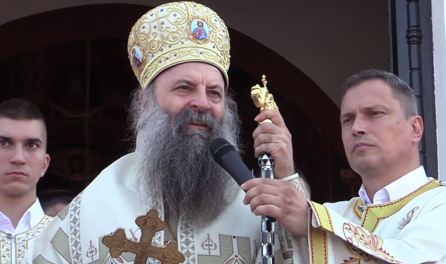 Patrijarh srpski Porfirije poželeo sreću košarkaškoj reprezentaciji ...